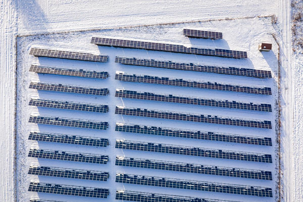 Photovoltaics in winter - how do solar panels work in the cold months?